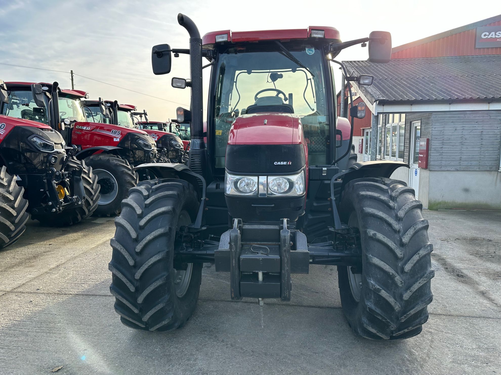 Case IH Maxxum 110: New & Used Tractors Wales & UK | Excavators & Tankers
