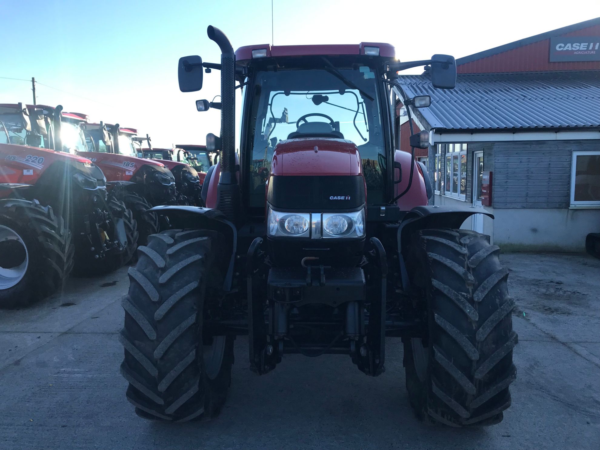 Case IH Maxxum 125: New & Used Tractors Wales & UK | Excavators & Tankers