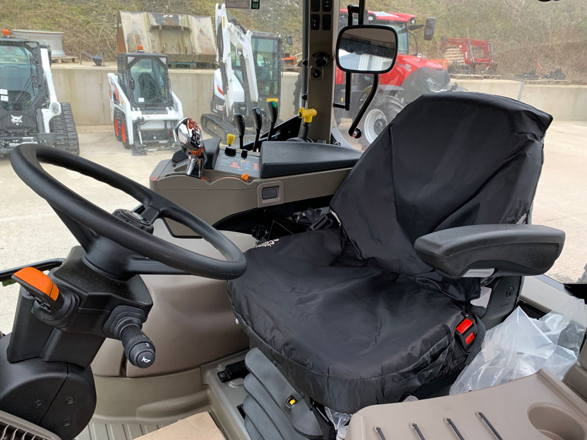 Case IH Vestrum 130: New & Used Tractors Wales & UK | Excavators & Tankers