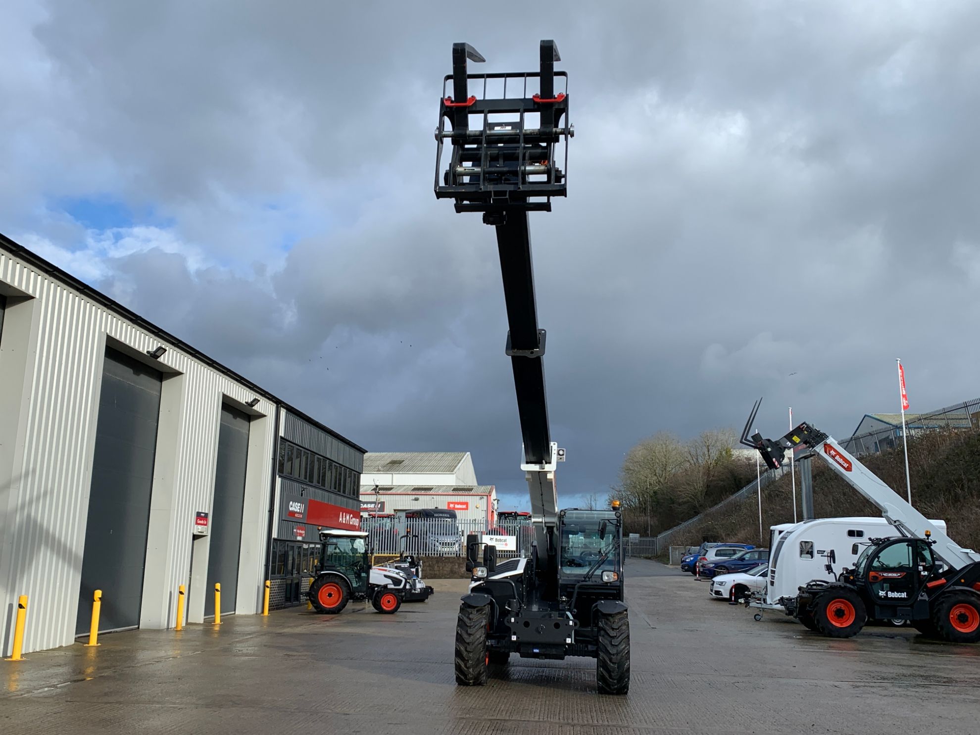 Bobcat T35-105L: New & Used Tractors Wales & UK | Excavators & Tankers
