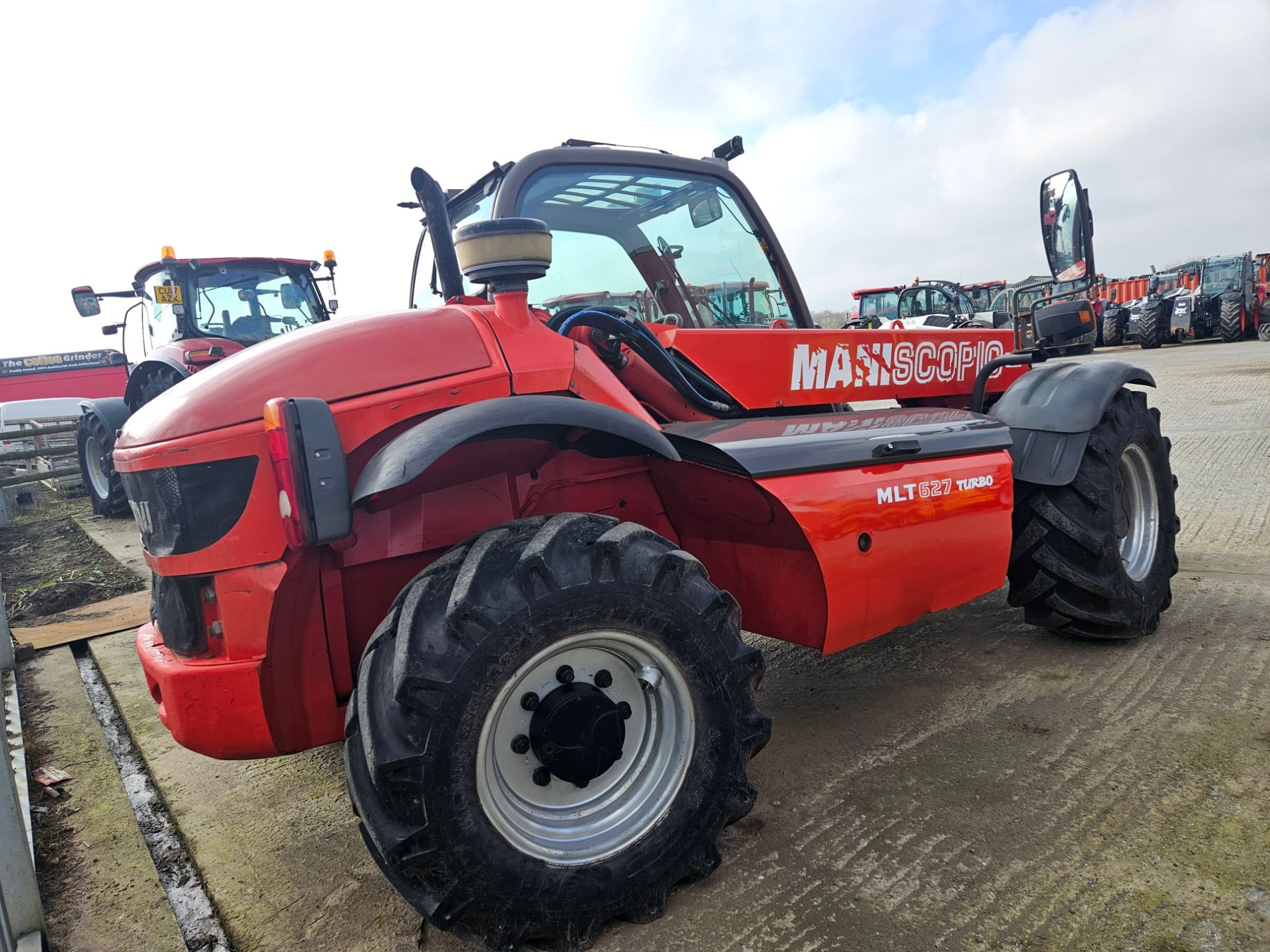 Manitou MLT 627: New & Used Tractors Wales & UK | Excavators & Tankers