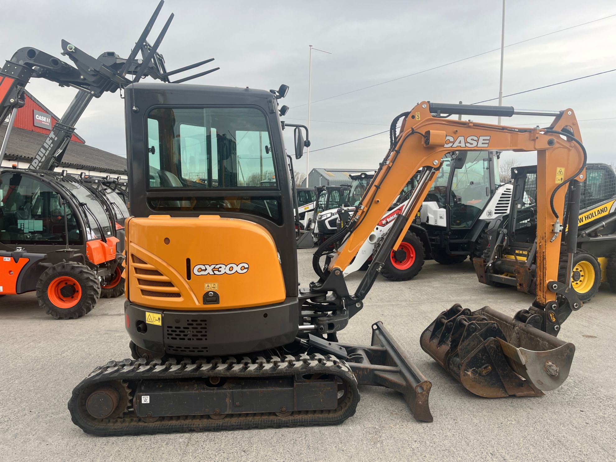 Case CE CX30C: New & Used Tractors Wales & UK | Excavators & Tankers