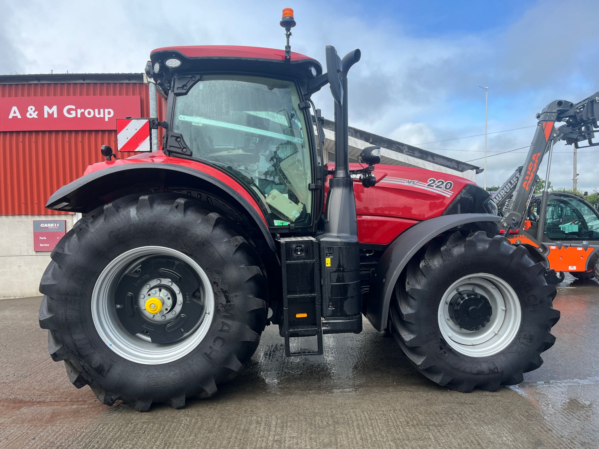 Case IH Puma 220: New & Used Tractors Wales & UK | Excavators & Tankers