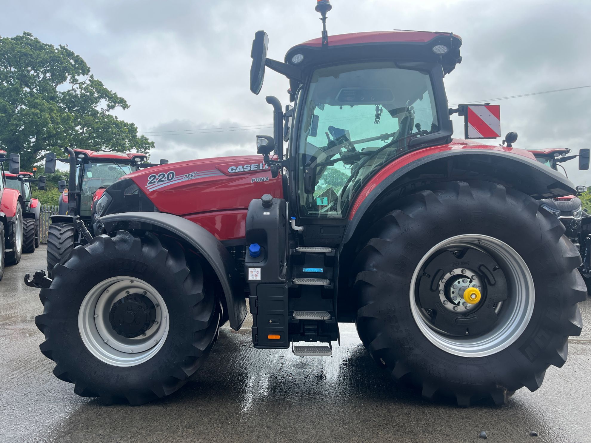 Case IH Puma 220: New & Used Tractors Wales & UK | Excavators & Tankers